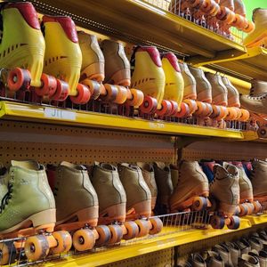 SKATE STATION - Updated December 2025 - 89 Photos & 59 Reviews - 3461 ...