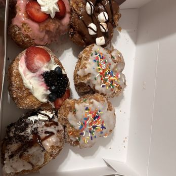 PARLOR DOUGHNUTS - Updated December 2024 - 51 Photos & 18 Reviews ...