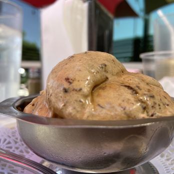 MOO CREAMERY - 2321 Photos & 2545 Reviews - 4885 Truxtun Ave ...