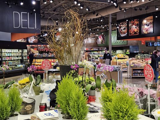 MARKET 32 - Updated January 2026 - 54 Photos & 61 Reviews - 21 Galaxy ...