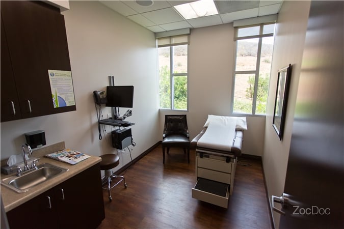 SIMONI GILBERT - Updated May 2026 - 23 Reviews - 555 Marin St, Thousand ...