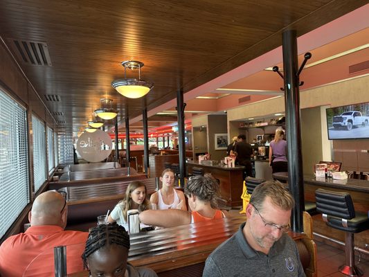 DRAKE DINER - Updated October 2025 - 234 Photos & 320 Reviews - 1111 ...