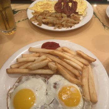 CAFE 82 - Updated November 2024 - 80 Photos & 203 Reviews - 2282 ...