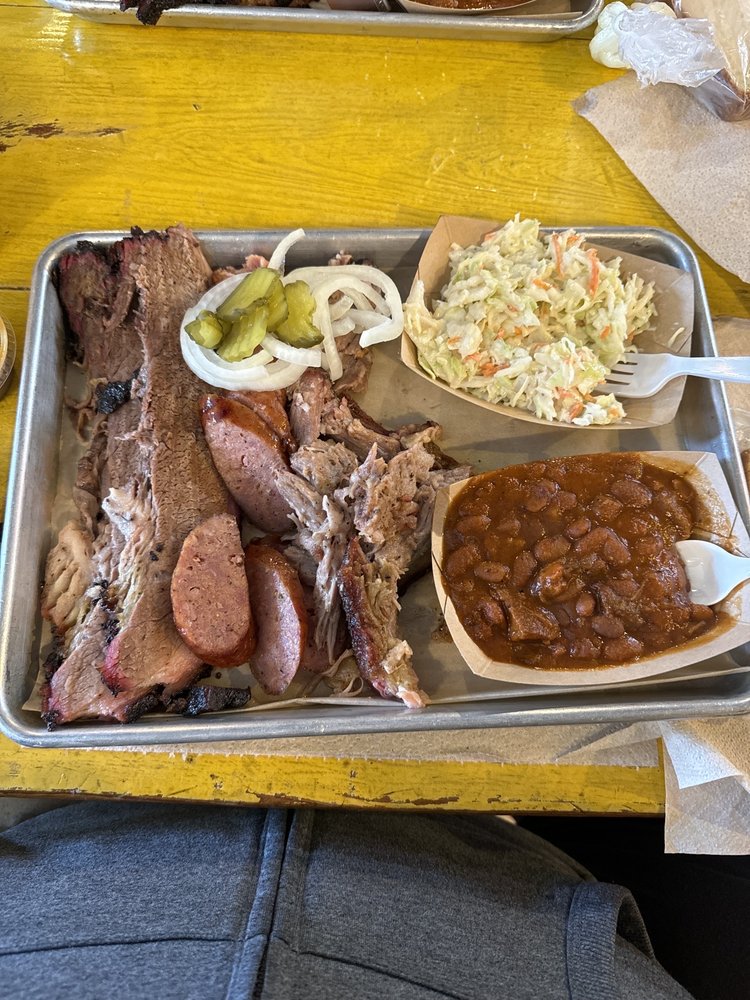 QUEEN’S BAR-B-QUE - Updated January 2026 - 150 Photos & 311 Reviews ...