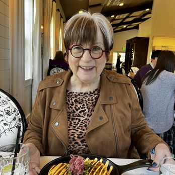 FILBERTS FARMHOUSE KITCHEN - Updated July 2024 - 568 Photos & 468 ...