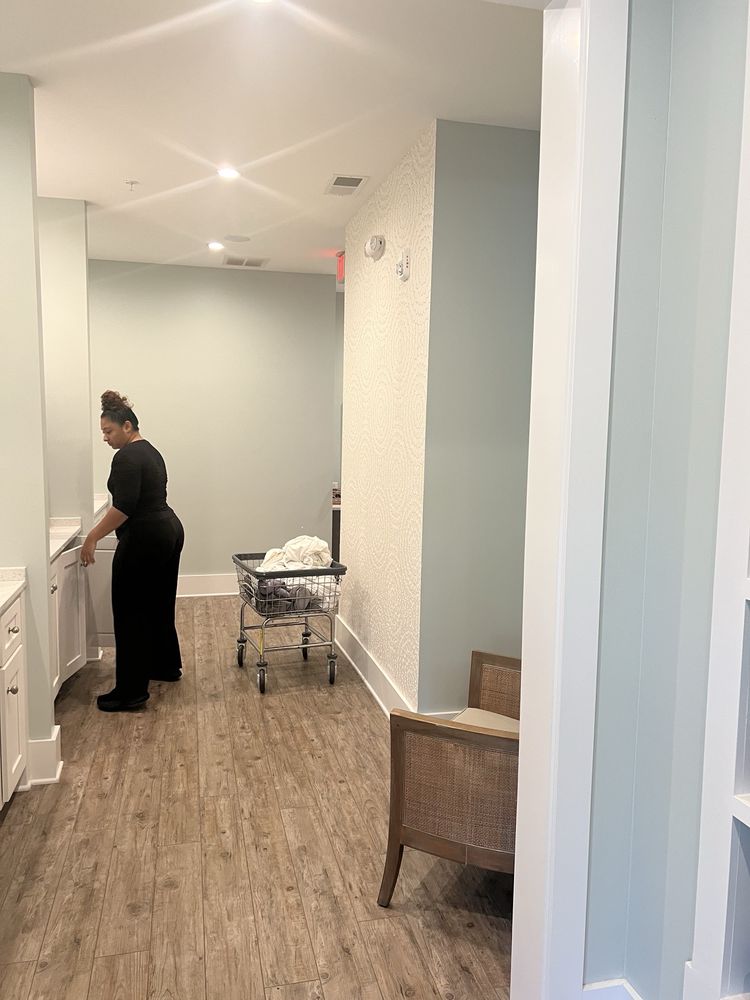 WHISPER CREEK SPA - Updated August 2025 - 29 Photos & 21 Reviews - 1196 ...