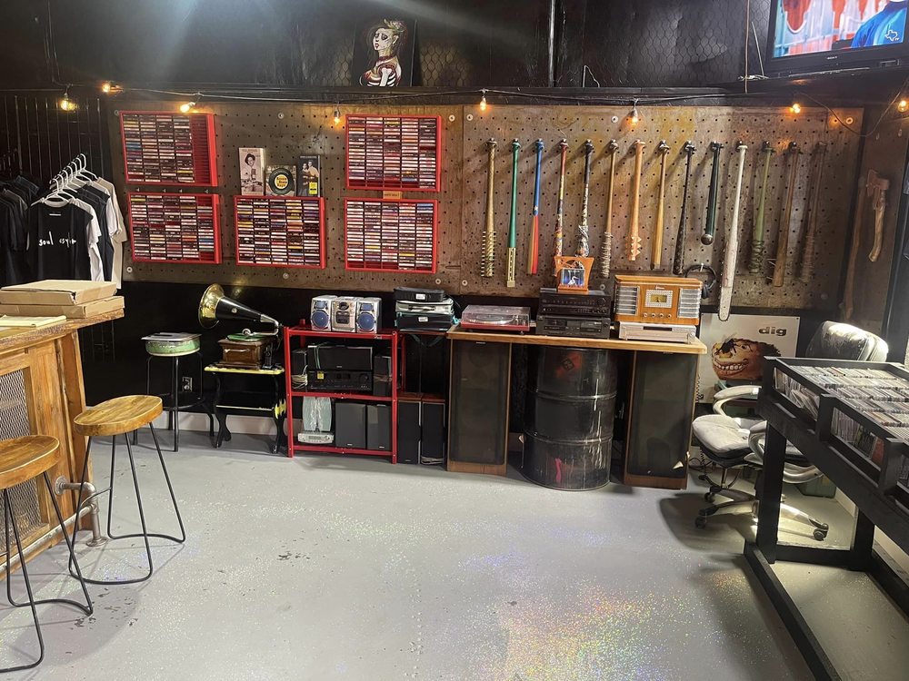 COTTON FLAT RECORDS - Updated January 2026 - 13 Photos - 1402 Cotton ...