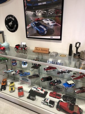 CASA FORD LINCOLN - Updated December 2024 - 41 Photos & 90 Reviews ...