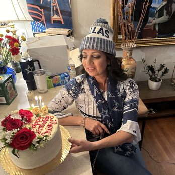 DAISY CAKES - Updated May 2025 - 123 Photos & 103 Reviews - 5200 Lemmon ...