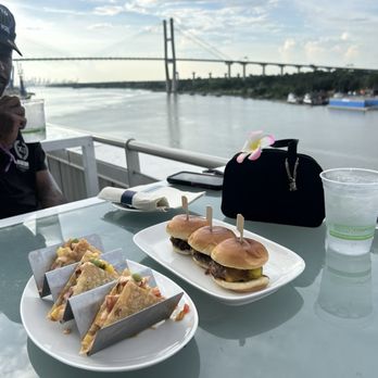 ELECTRIC MOON SKYTOP LOUNGE + MOON DECK - Updated July 2024 - 311 ...