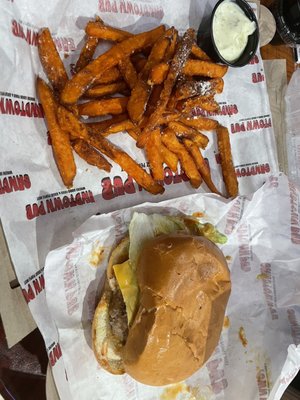 SANDTOWN PUB - Updated August 2025 - 65 Photos & 156 Reviews - 5819 ...