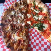 RED BENCH PIZZA - 142 Photos & 133 Reviews - Pizza - 1204 S Vista Ave ...