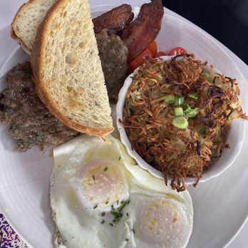 THE COTTAGE - Updated August 2024 - 840 Photos & 666 Reviews - 10029 NE ...