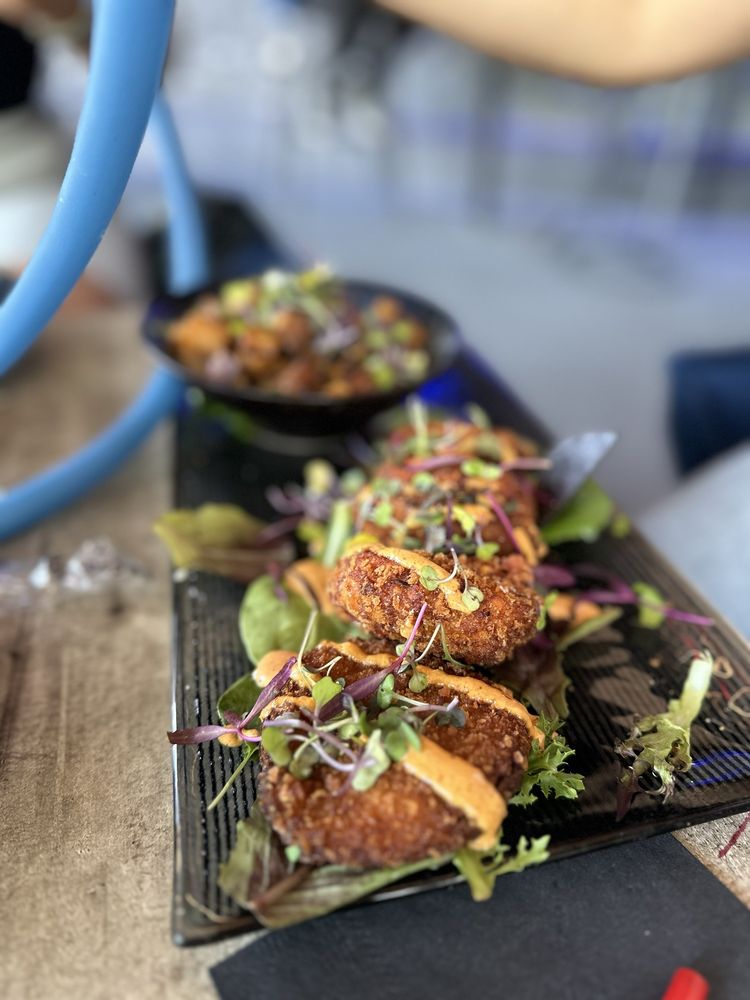 WEEZY’S - Updated July 2025 - 180 Photos & 78 Reviews - 200 Bennett St ...