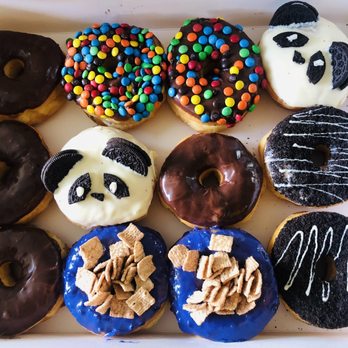 California Donuts - Takeout & Delivery - 5656 Photos & 2802 Reviews ...