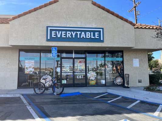 YELP ELITE EXPERIENCE: EVERYTABLE- CANOGA PARK - 108 Photos & 23 ...