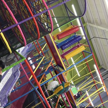 KIDS EMPIRE FRESNO RIVERPARK - Updated February 2026 - 80 Photos & 43 ...