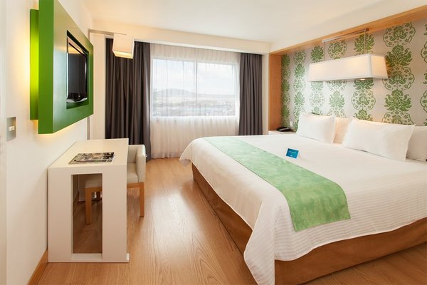 HOTEL NH QUERÉTARO - Updated July 2024 - 16 Photos - Av. 5 de Febrero ...