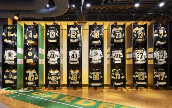BOSTON PROSHOP - Updated March 2025 - 16 Photos - 84 Causeway St ...