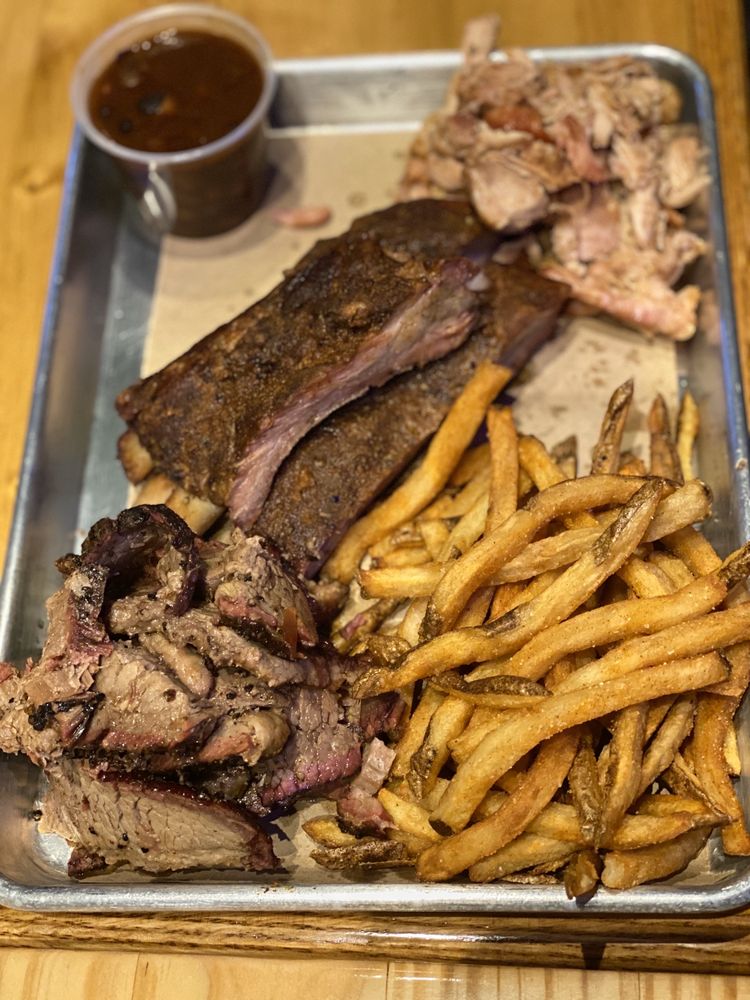 ZZQ SMOKEHOUSE - 249 Photos & 298 Reviews - 3390 Coachman Rd, Eagan ...