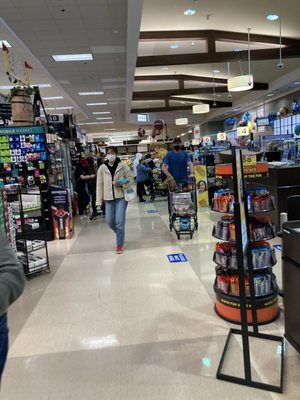 VONS - Updated January 2026 - 35 Photos & 33 Reviews - 2010 Cliff Dr ...