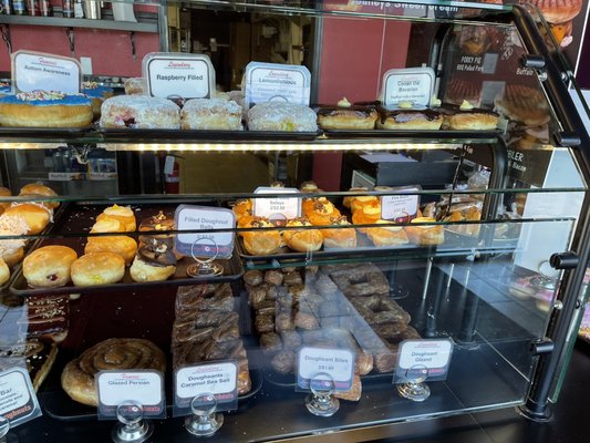 LEGENDARY DOUGHNUTS - Updated April 2025 - 245 Photos & 206 Reviews ...