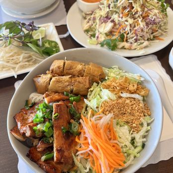 PHO SPOT - Updated May 2025 - 394 Photos & 550 Reviews - 1769 Blossom ...