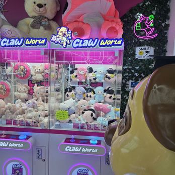 CLAW WORLD - Updated December 2024 - 347 Photos & 235 Reviews - 8665 W ...