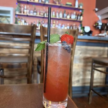 FM EATERY - Updated April 2025 - 120 Photos & 83 Reviews - 217 Main St ...