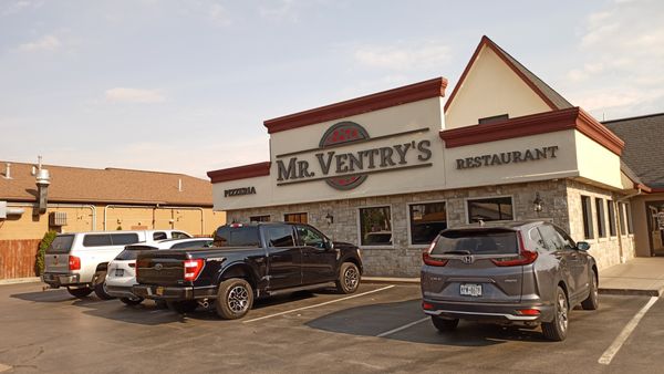 MR. VENTRY’S PIZZA ON THE BOULEVARD - Updated July 2024 - 124 Photos ...