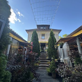 THE SWEET SAP - Updated March 2025 - 1916 Photos & 621 Reviews - 189-11 ...