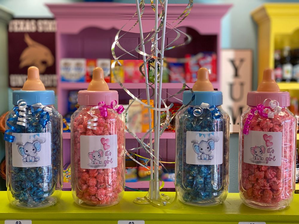 OVER THE MOON POPCORN - Updated August 2025 - 94 Photos & 19 Reviews ...