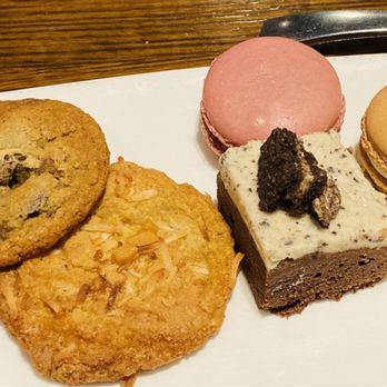 LINE & LURE SEAFOOD KITCHEN & TAP - Updated January 2025 - 458 Photos ...