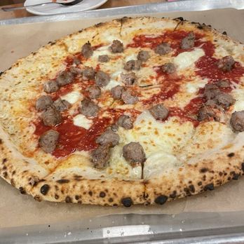 INIZIO PIZZA NAPOLETANA - Updated December 2025 - 67 Photos & 82 ...