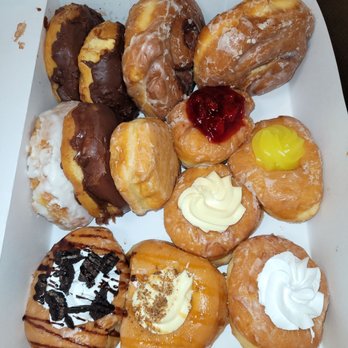 PHARAOH’S DONUTS - Updated July 2024 - 47 Photos & 46 Reviews - 8 ...