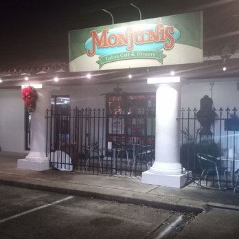 MONJUNIS ITALIAN CAFE - Updated May 2024 - 300 Photos & 176 Reviews ...