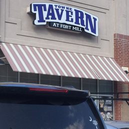 TOWNE TAVERN - FORT MILL - Updated October 2025 - 110 Photos & 201 ...