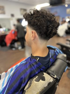 LINEUP’Z BARBER SHOP - 360 Photos & 19 Reviews - 1801 S Alvernon Way ...
