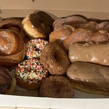 STAR DONUTS - Updated August 2025 - 87 Photos & 133 Reviews - 2160 ...