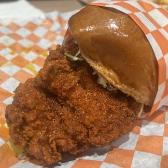 MINNIE BIRD - Updated August 2025 - 140 Photos & 95 Reviews - 1428 N ...