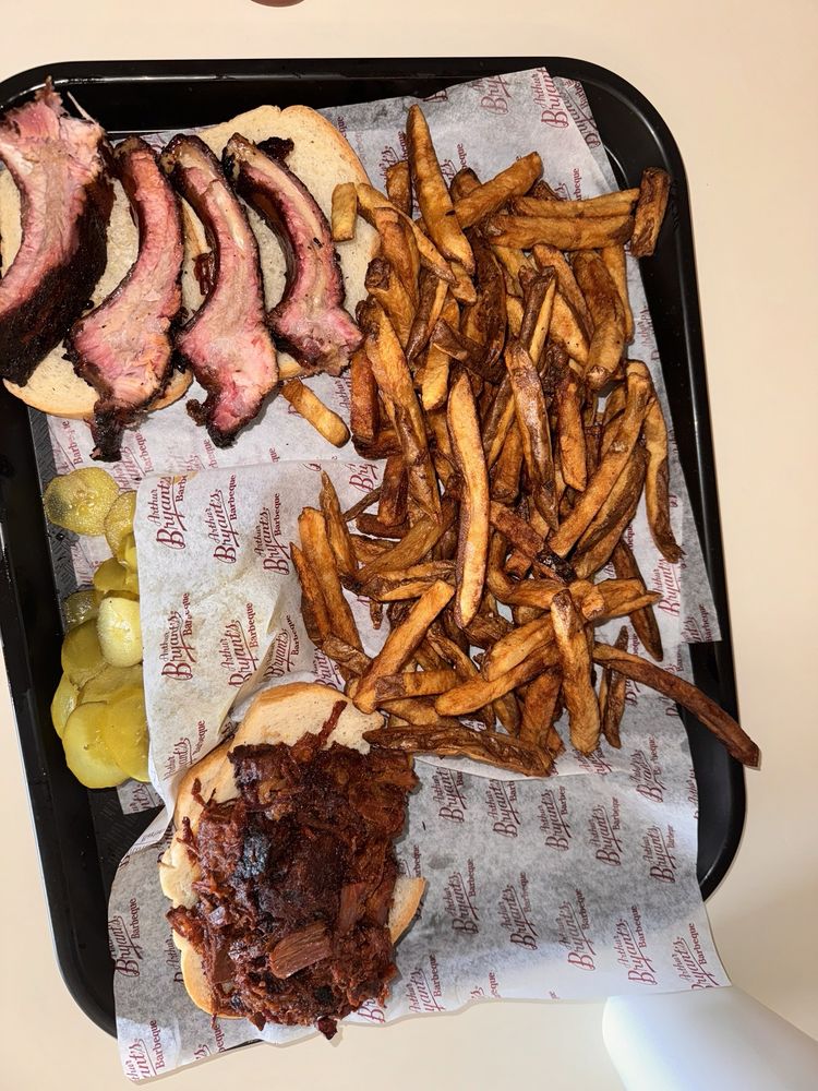 ARTHUR BRYANT’S BARBEQUE - Updated March 2026 - 1607 Photos & 2008 ...