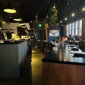 HAMDI - Updated July 2024 - 394 Photos & 122 Reviews - 4012 Leary Way ...