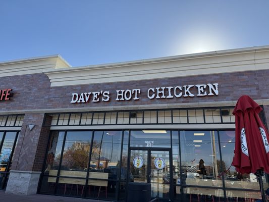 DAVE’S HOT CHICKEN - Updated January 2026 - 92 Photos & 49 Reviews ...