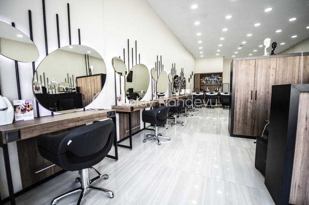 STILL HAIR & BEAUTY STUDIO BY MEHMET DAĞ - 10 Photos - Marmara Mah ...