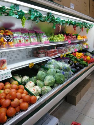 FAMOUS MARKET DELI - Updated February 2025 - 17 Photos & 73 Reviews ...