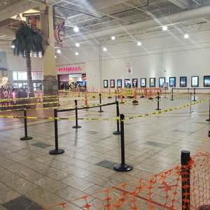 PLAZA LA CACHANILLA - Updated December 2024 - Blvd. Adolfo Lopez Mateos ...
