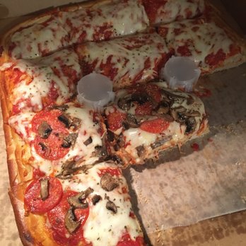 SARABELLA PIZZA - Updated July 2024 - 48 Photos & 62 Reviews - 391 Sand ...