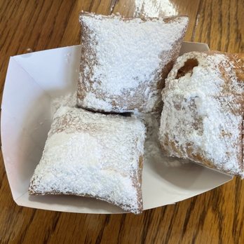 LORETTA’S AUTHENTIC PRALINES - Updated September 2024 - 407 Photos ...