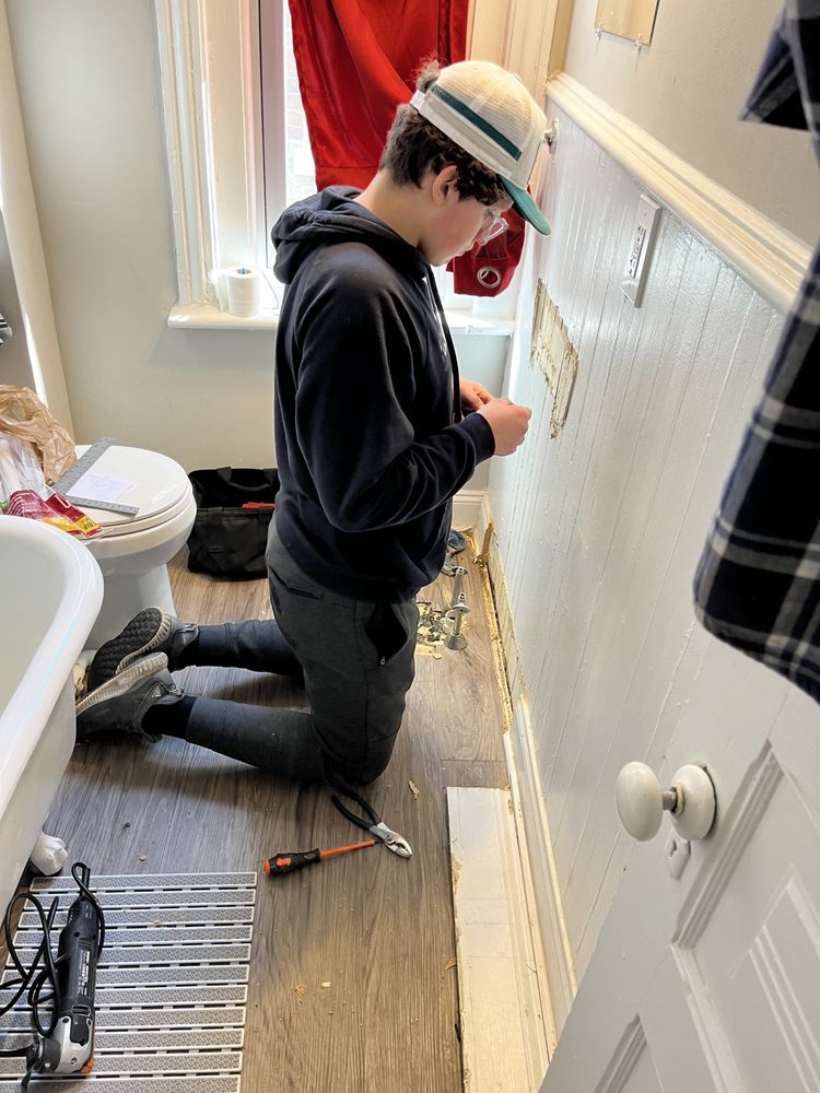 TWO OLD MEN AND THEIR TOOLS - Updated July 2025 - 27 Photos ...