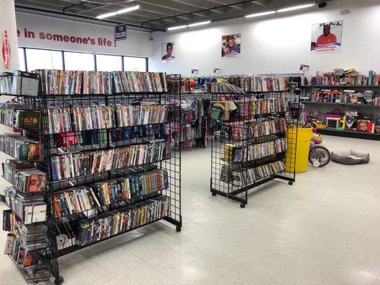 Goodwill Updated August 2024 26 Photos And 17 Reviews 4525 Ave U Galveston Texas Thrift